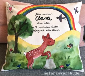 springendes Reh mit Regenbogen, Kissen zur Taufe, Geschenk Taufe ...